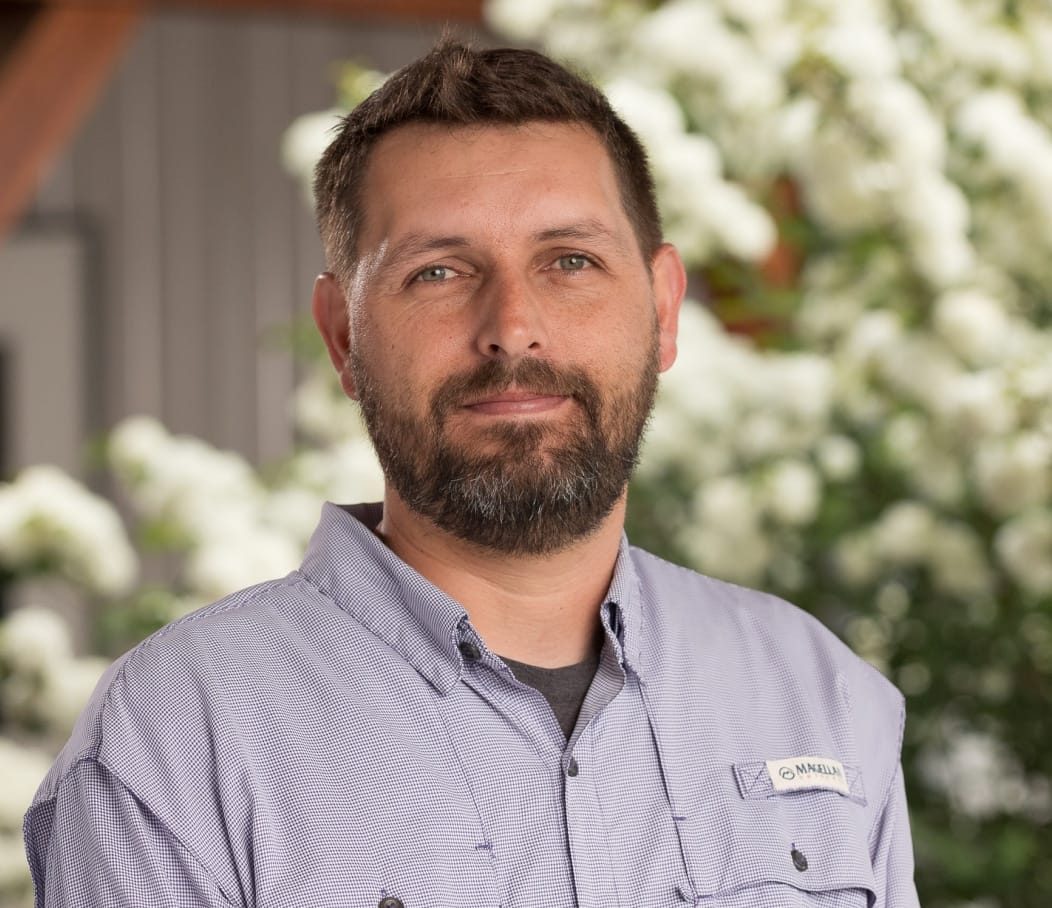 Travis White - Magnum